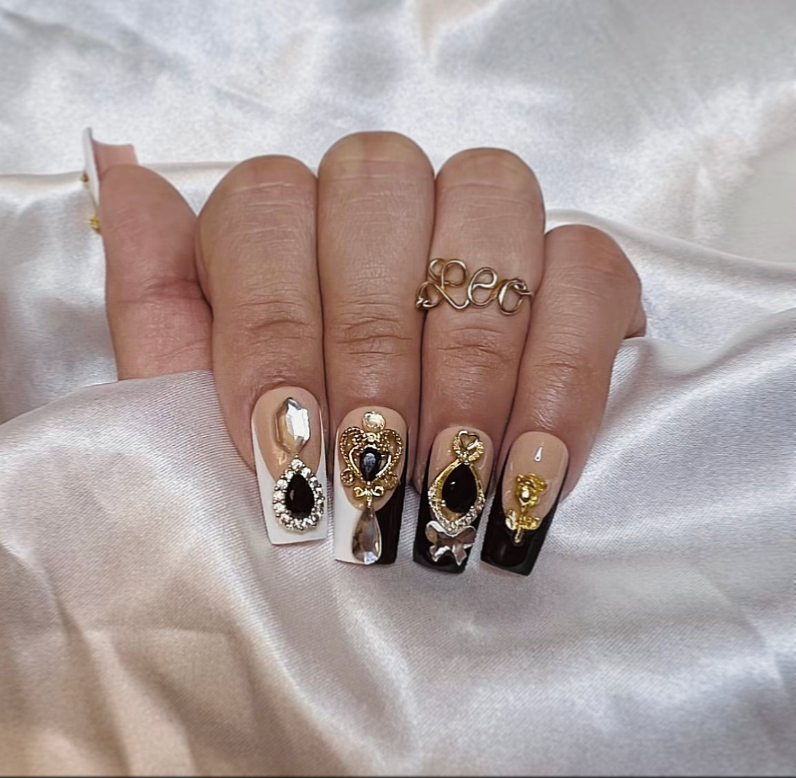 Dazzling Creations – Dazzling Creations by Lola